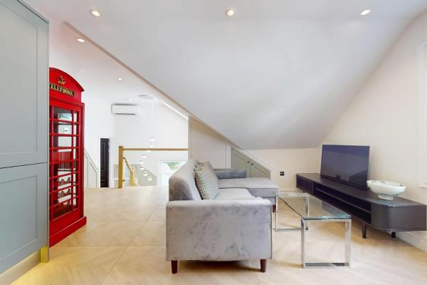 Stunning 2br Home Near Kew-2min Walk To Tube - Thames Ditton