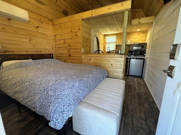 Cozy Tiny Cabin With Rustic Charm Near Mineral Wells, Texas - 쿨