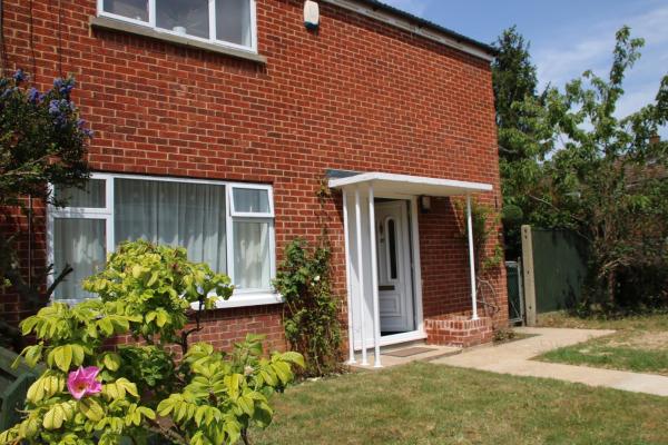 Lilac Bicester-oxford Quiet 3 Bedroom House With Private Parking - Bicester