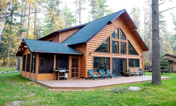 Spacious Luxury Log Cabin With Stone Fireplace & Screened Porch Near Superior National Forest, Babbitt Mn - Bear Head Lake State Park, Ely