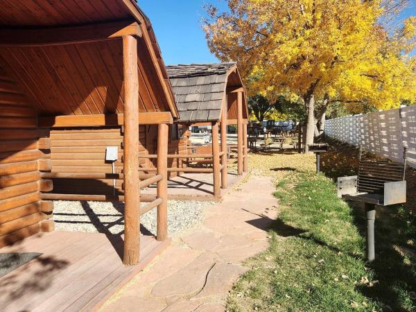 Rustic Extended-stay Camping Cabin With Scenic Outdoor Amenities Near Local Attractions In Fruita, Colorado - Grand Junction, CO