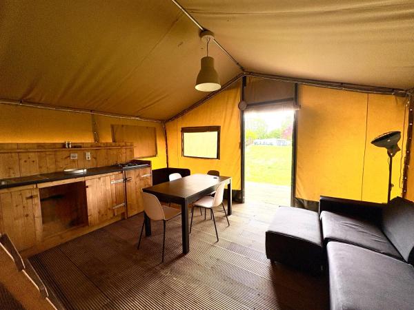 Rustige Safari Tent 4-6 Personen In Zeeland - Netherlands