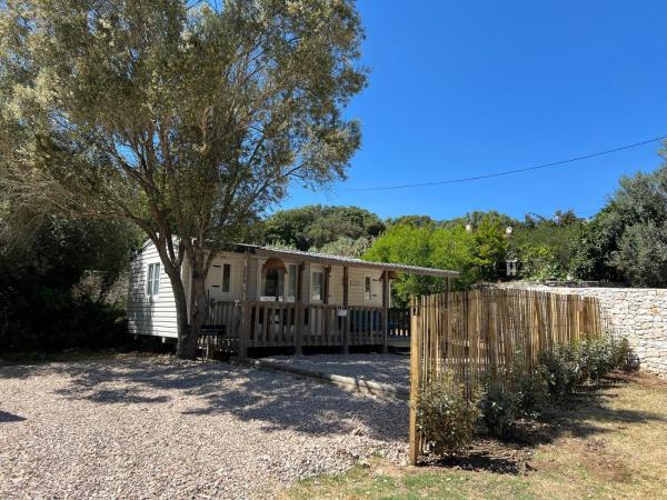 Bungalow Avec Terrasse à 5 Minutes De Bonifacio - Bonifacio