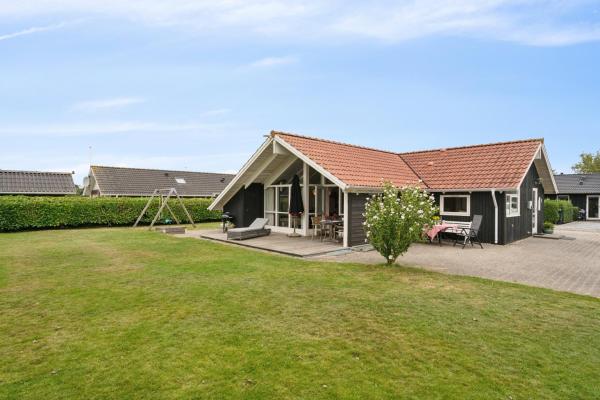 Strandnahes Ferienhaus Für Die Ganze Familie - Sonderburg
