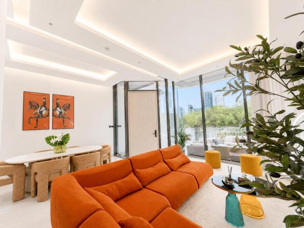 Luxx Live The Dubai Dream! Brand-new Designer Villa With Pools, Padel, Lift, Services - Dubai