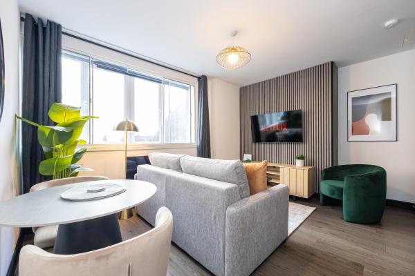 Stylish 1 Bed Apt + Sofa Bed | Central Liverpool - Wirral