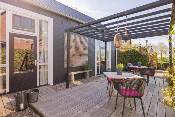 Thús Yn Hantum Vakantiehuisje Met Hottub In Friesland - Dokkum