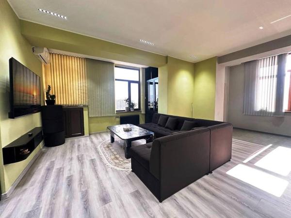 Downtown Comfort Suite - Dushanbe
