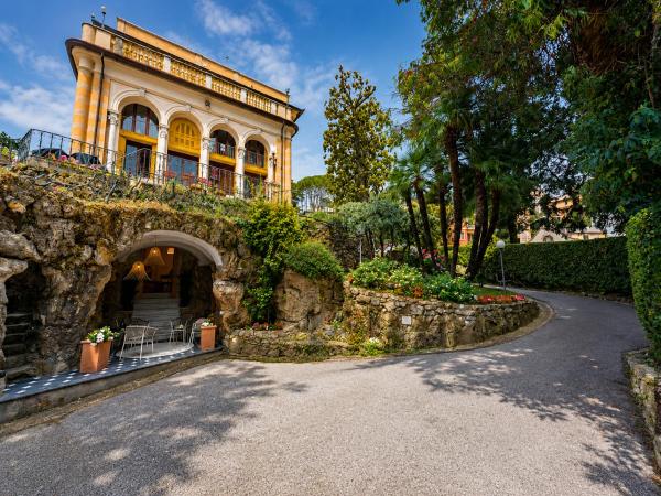 Charming Apartment In Historic Villa Front Sea With Free Parking, Near Portofino - Portofino