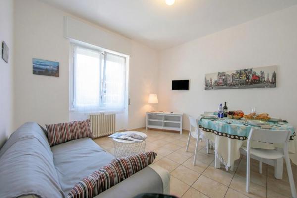 Casa Al Caprifoglio - Ispra Apartment 600m From Beach - Happy Rentals - Brenta