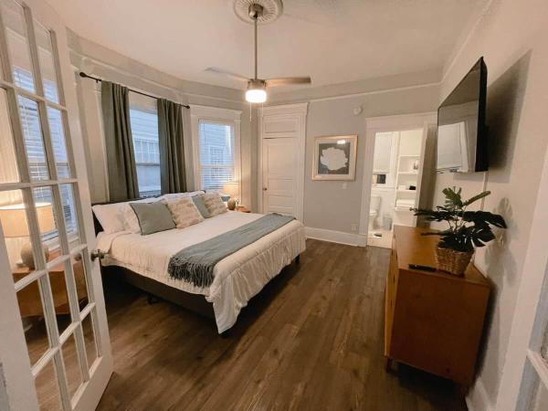 The Cozy Historic Retreat 2 Br - Jacksonville, FL