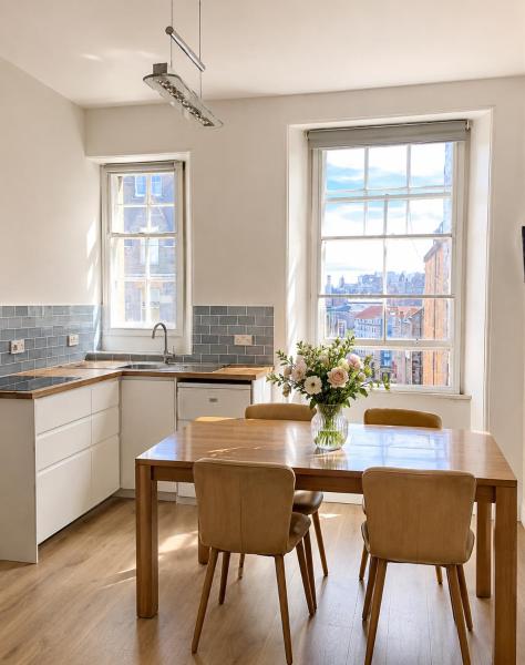 Royal Mile Apartment Excellent Location 3rd Floor No Lift - Edinburgh