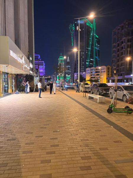 استديو كبير بمدخل خاص وجلسة خارجية في الحوش - Riyadh