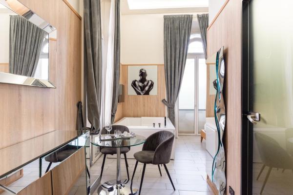 Kore Luxury Suite E Spa - Napoli