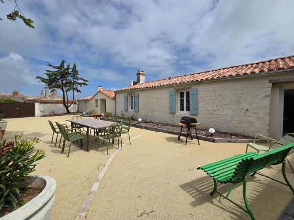 Maison Familiale Au Centre Du Bourg, Animaux Sur Demande - Fr-1-476-251 - Île de Ré