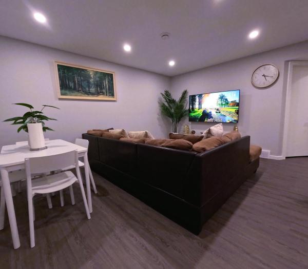 Prairie Luxury 2 Bedrooms Home - Winnipeg