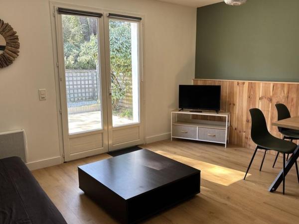 Appartement Avec Animaux Admis - 4 Pers. - Api-1-52-2540 - 샬렁