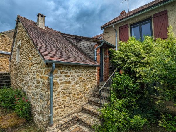 Maison Avec Piscine Chauffée, Bain Nordique Et Grand Jardin Près D'argenton-sur-creuse - Fr-1-591-63 - Indre