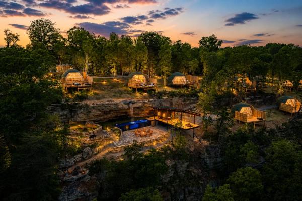 The Glamping Collective Chattanooga - Cloudland Canyon State Park, Rising Fawn