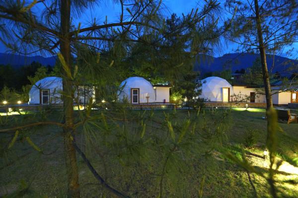 Highland Glamping Riverfront Luxury Dome Tent - Bhutan