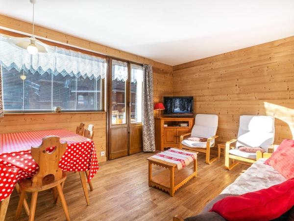 Appartement 2 Chambres Centre Village Proche Pistes Avec Wifi - Fr-1-437-60 - La Clusaz
