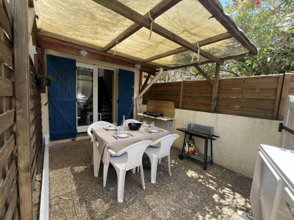 Pavillon 4 Pers. à Saint Pierre La Mer, Parking, Terrasse - Fr-1-619-154 - Narbona