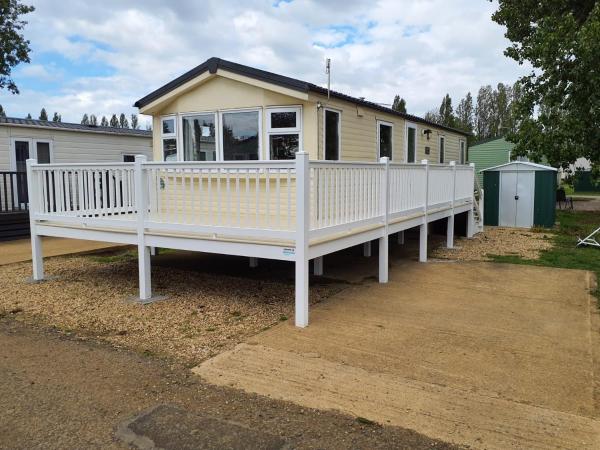 Lulu's Lodge - Buckinghamshire