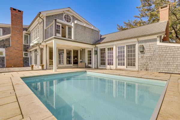 Luxe 5,600-sq-ft Estate Waterfront + Pool - Old Saybrook, CT