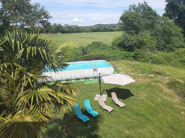 Location Appart 45 M² - 2 Ch Avec Jardin Privatif - Gard