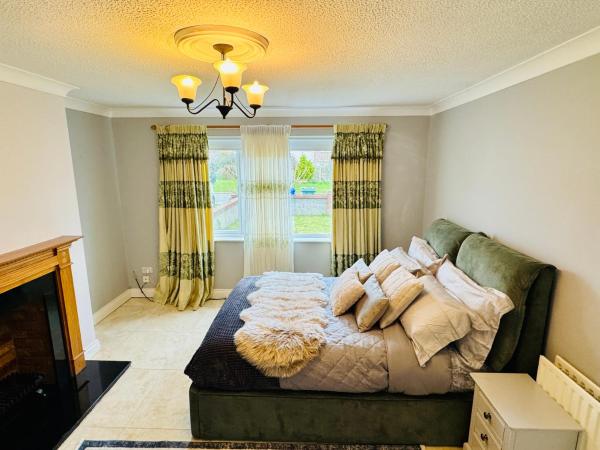 4 Bedroom Garden Patio House Near Drogheda Centre - Drogheda