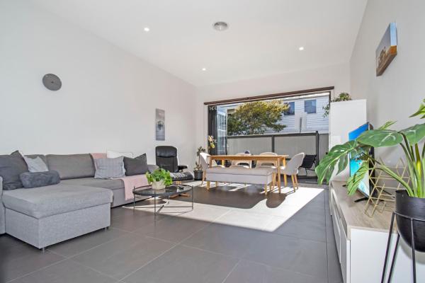 Grosvenor House - Private Townhouse, South Yarra - Brighton, Australia