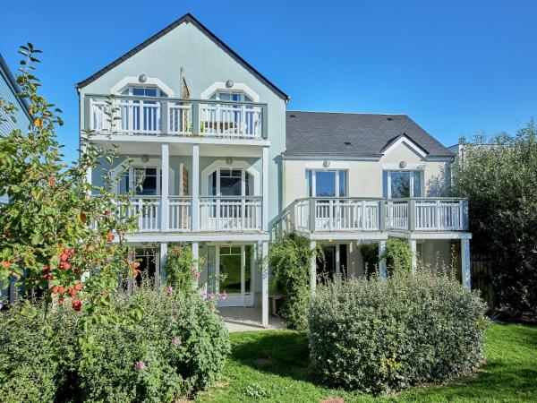 Elegant 4-pax Apartment With River View - Saint-Aubin-sur-Mer
