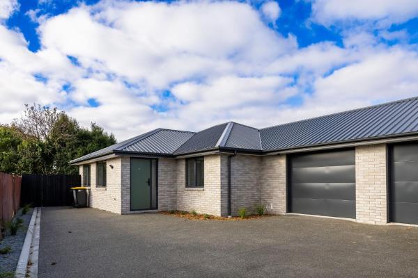 Spacious Hornby Stay 3br Sleeps 8 Garage - Rolleston