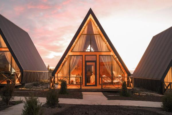 A-frame Village - Kirghizistan