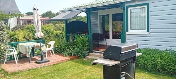 Petite Maison Chalet à 100 M De La Petite Mer De Gâvres - Brittany