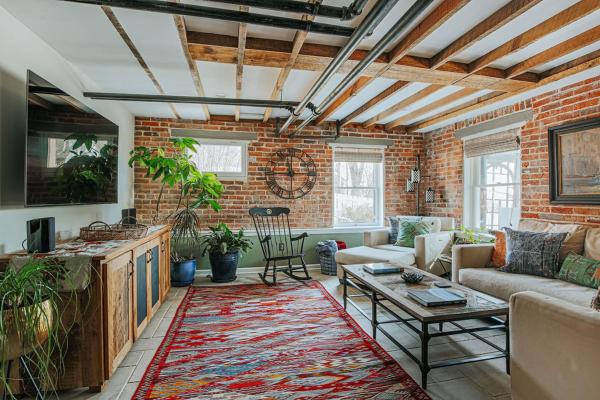 The Hideaway Suite - Staunton, VA