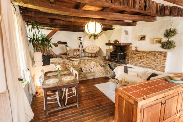 Le Rocher Gîte De Caractère Pour 2 à 5 Personnes - Étang Long
