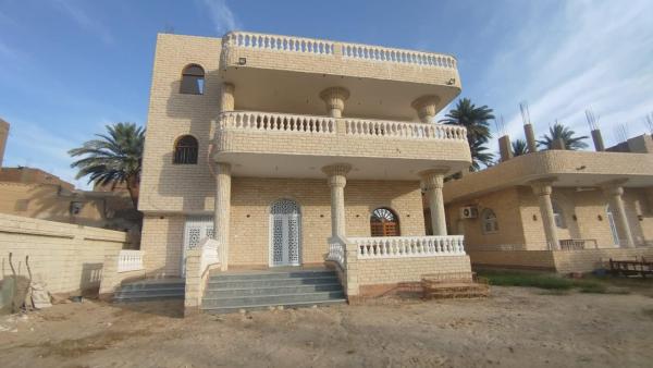 Quiet Authentic Westbank Villa In The Twin Hills - Louxor