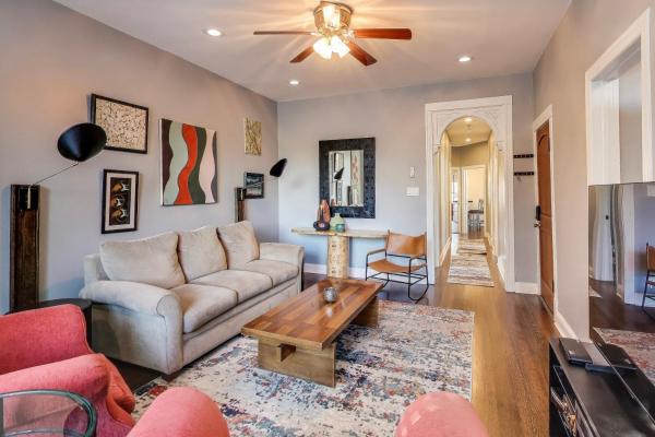 Edgewater King 1 Bd - Near Loyola, Beach &Andersonville - Niles, IL
