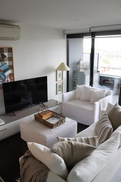 Bright Ascot Vale Nest - Free Parking & Balcony - Kensington