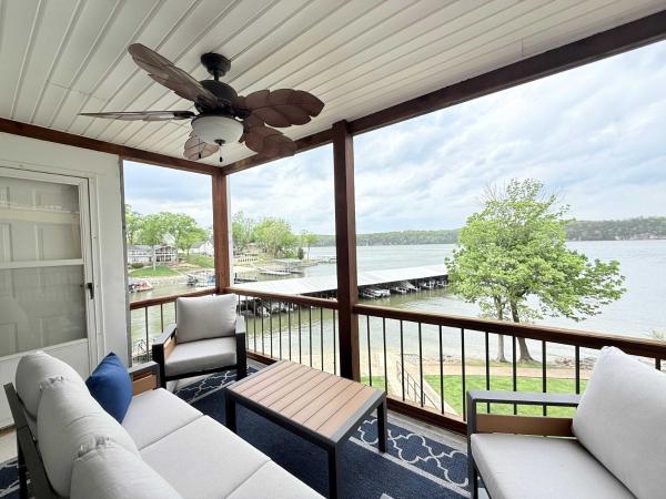 Lakefront Vibes Waterfront Pool - United States