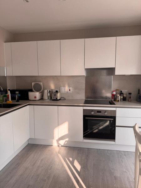 Two Bedroom Apartment - Hayes