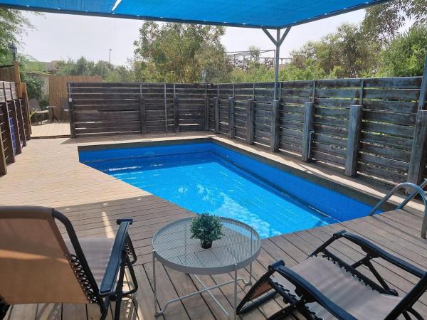 Kedem Mountain - Pool And Hot Tub In The Desert - Israel
