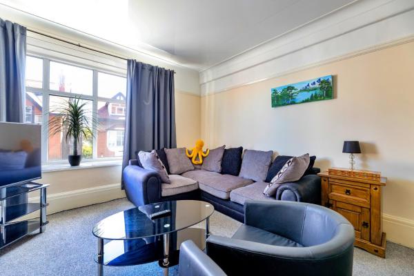 Finest Retreats - Seabreeze, Rhos On Sea - Colwyn Bay