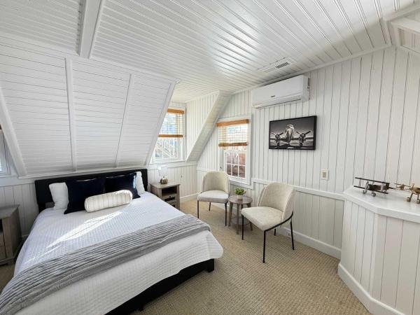 08-flight Suite At The Castle Inn - Ocracoke, NC