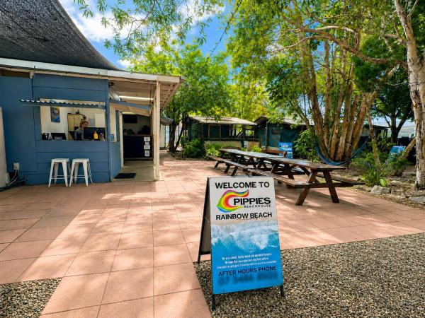 Pippies Beachhouse Backpackers - Rainbow Beach