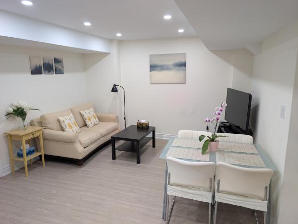 Cozy 2-bedroom Basement Unit In Toronto - Toronto