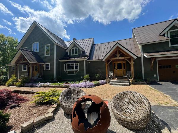 Cozy Woodland Escape Near Lakes I Adventure - Bridgton, ME