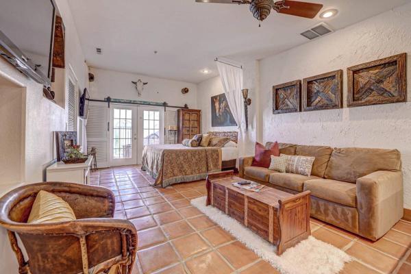 King Bed Villa With Kitchen, Spa, Pool, Gym - Relaxing - 유타