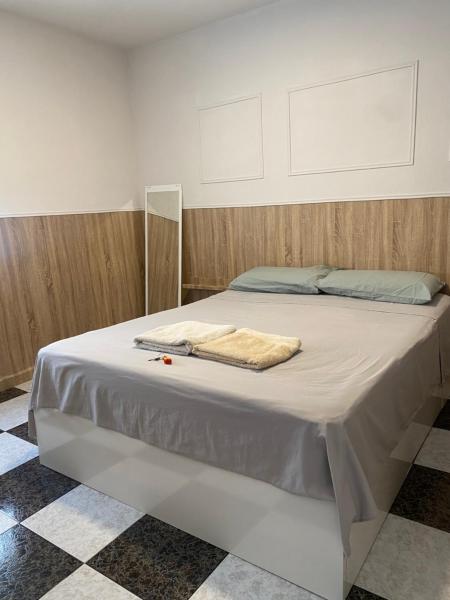 Habitación 2 En Tercera Planta Sin Ascensor No éS Un Piso Entero! A Compartir Baño Y Cocina! - Mijas